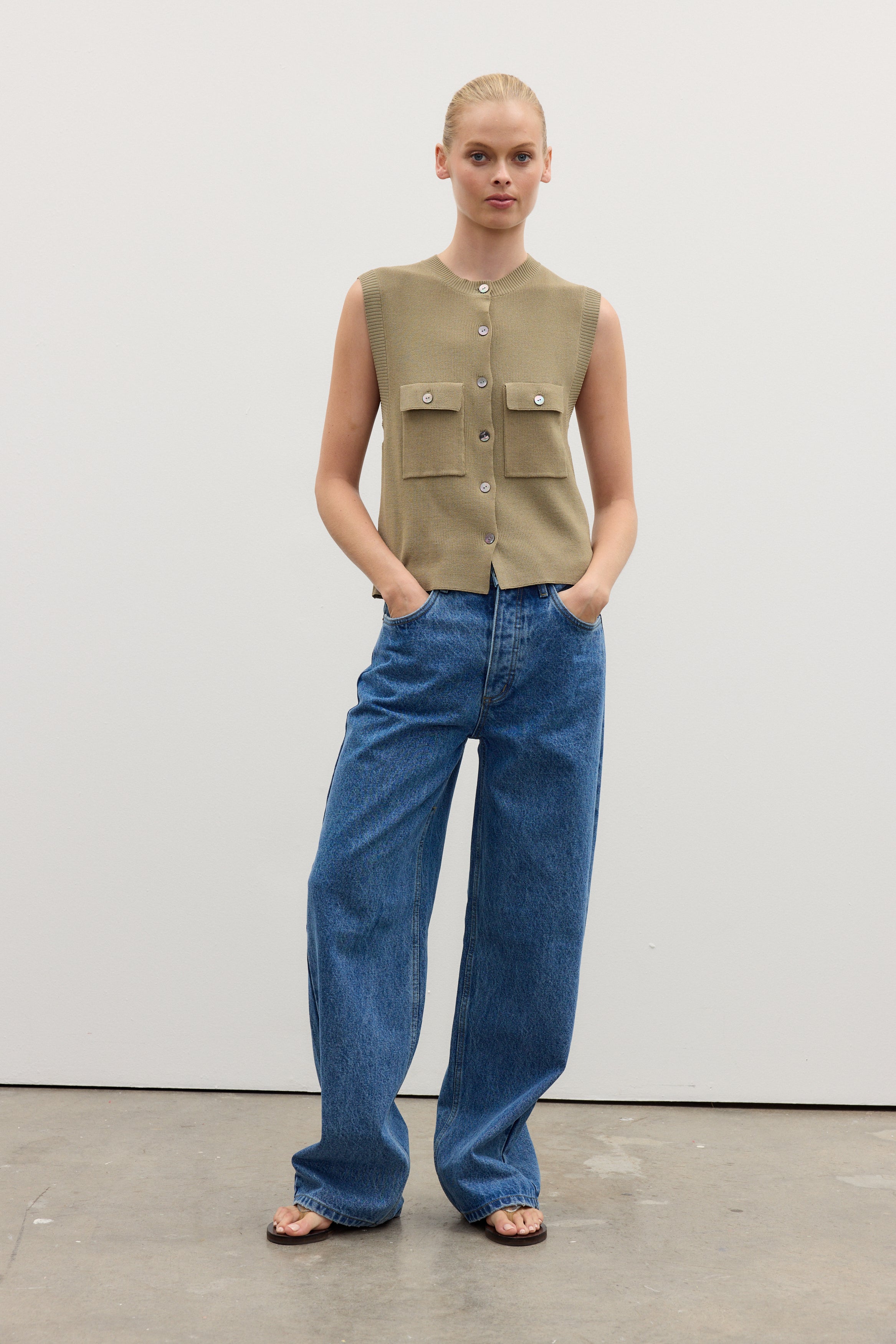 FREYA VEST - KHAKI – Bayse Brand